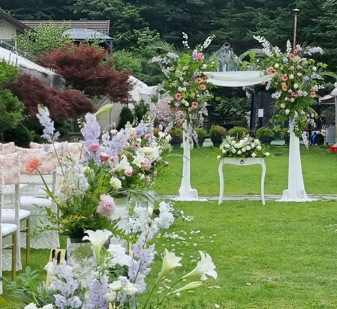 스몰웨딩 웨딩 꽃장식 웨딩공간장식 크몽